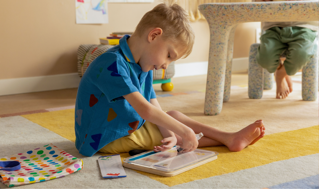 Montessori: Handwriting & writing progression | Lovevery